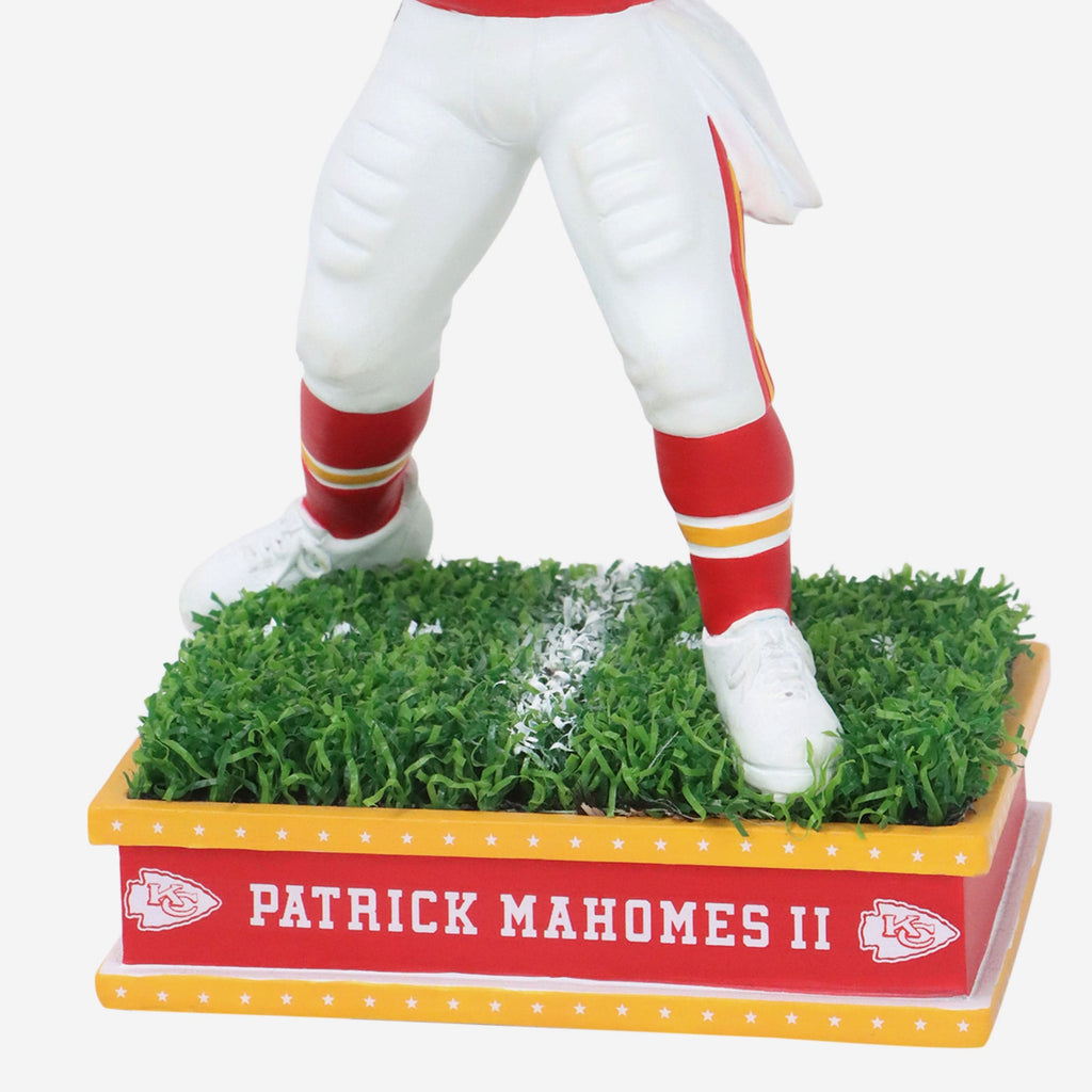 Patrick Mahomes Kansas City Chiefs Field Star Bobblehead FOCO