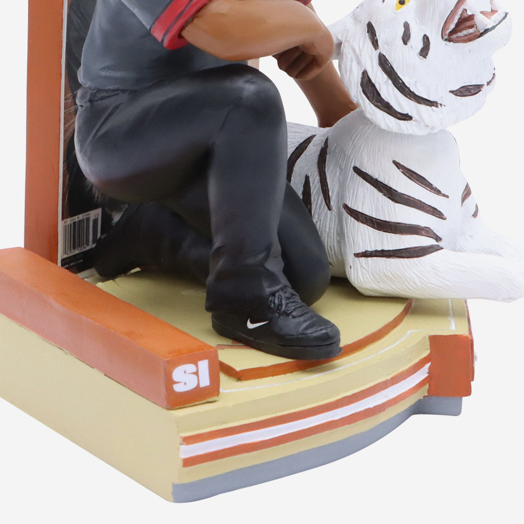 Tiger Woods Sports Illustrated Cover Bobblehead FOCO