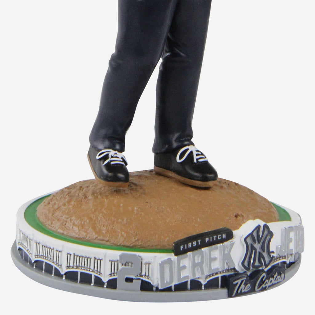 Derek Jeter New York Yankees First Pitch Bobblehead FOCO